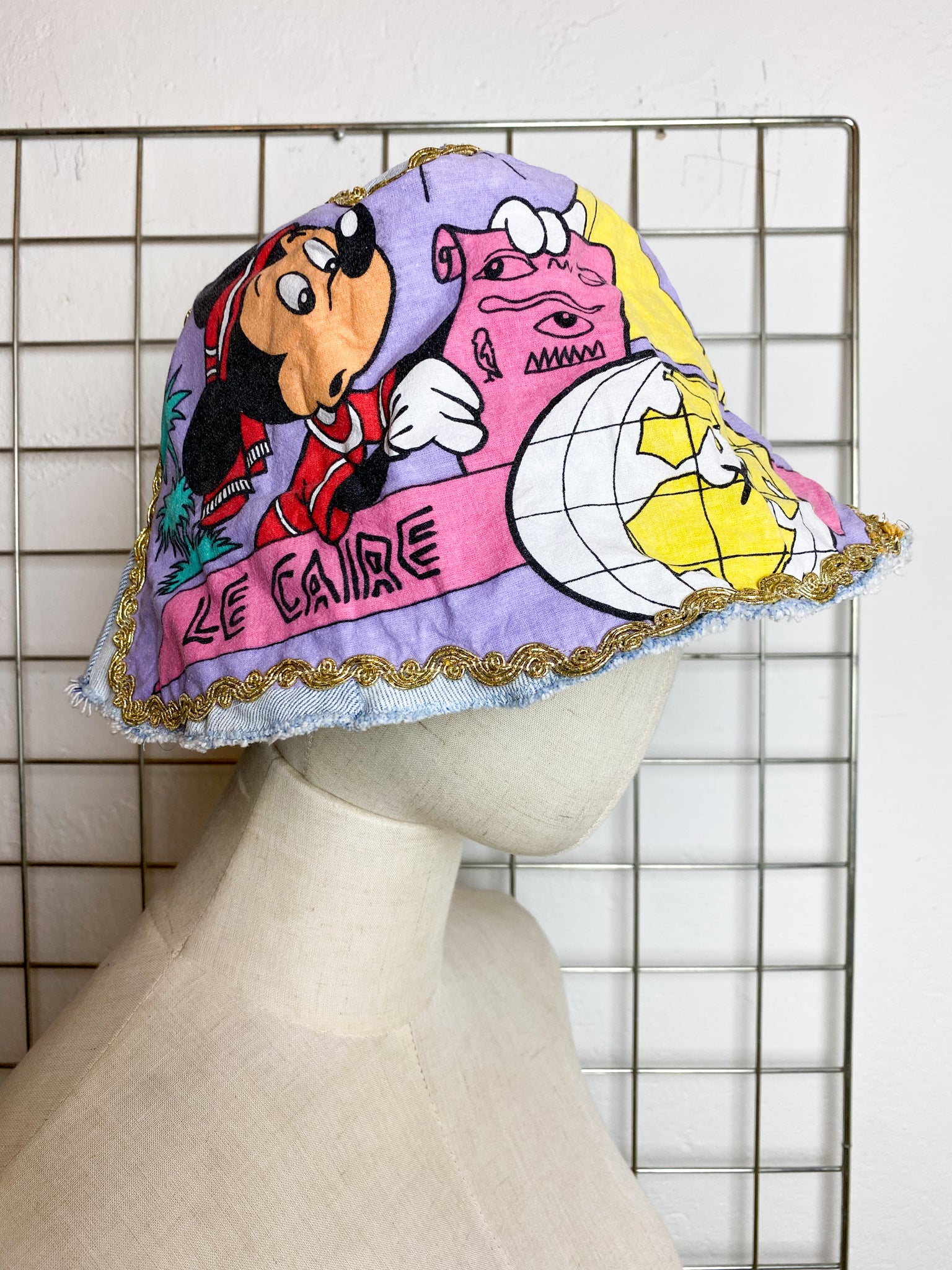 Mickey's bucket – Gurlscrime upcycling Label
